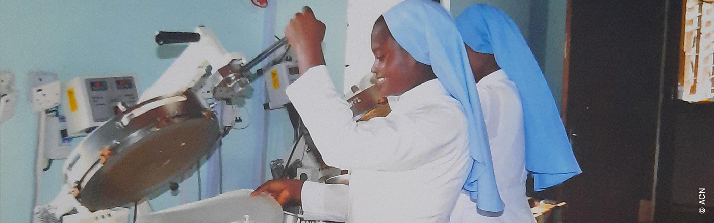 Ghana: une machine à cuire les hosties pour des religieuses